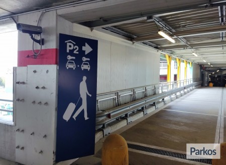 P2 Executive Linate - Official parking Linate
