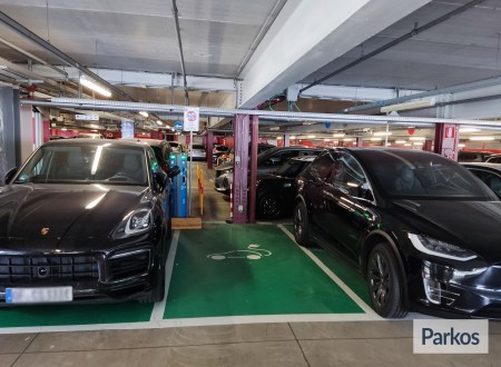 P2 Executive Linate - Official parking Linate