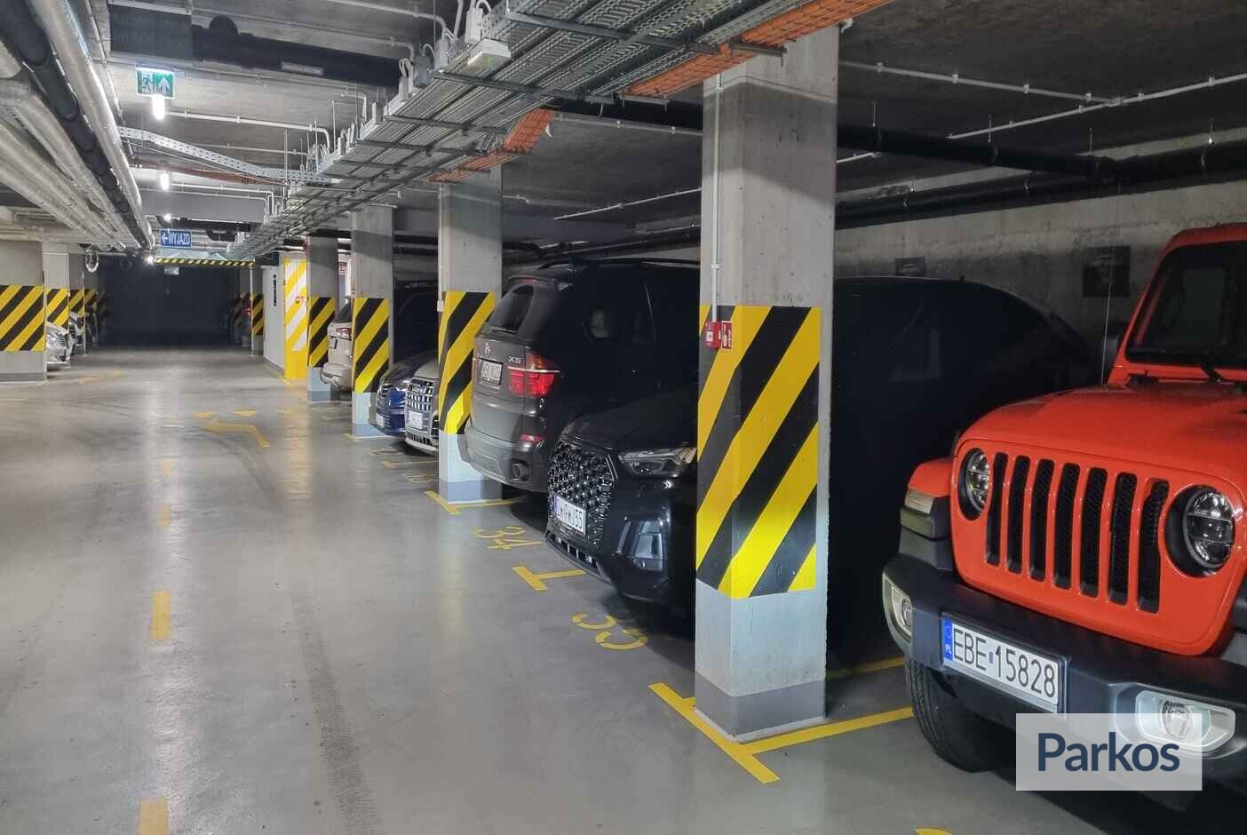 Smart Premium Parking Garage - Porównaj ceny i sprawdź opinie